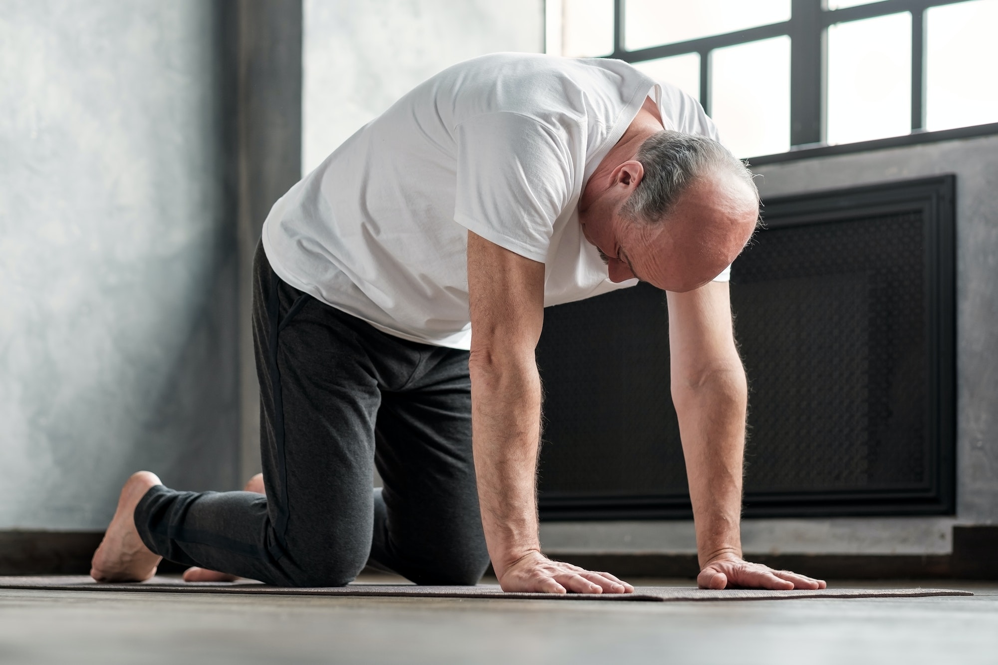 Alongamentos e exercícios para melhorar o bem-estar e prevenir dores na ...